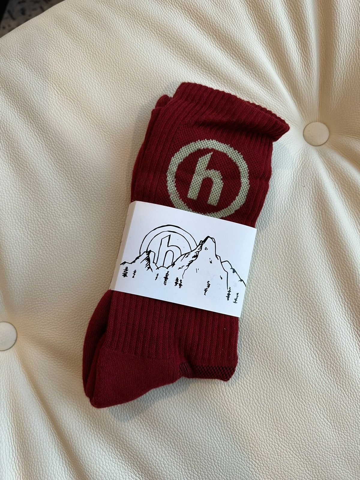 HIDDEN Hidden NY Socks | Grailed