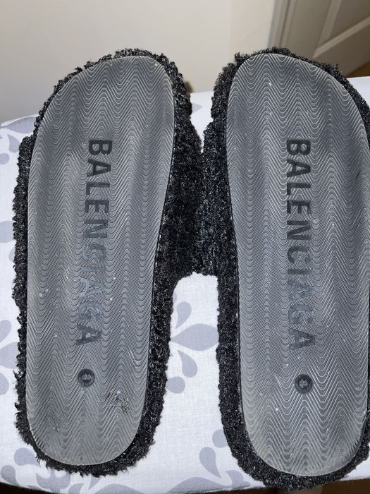 Balenciaga Balenciaga Mens Furry Slides | Grailed