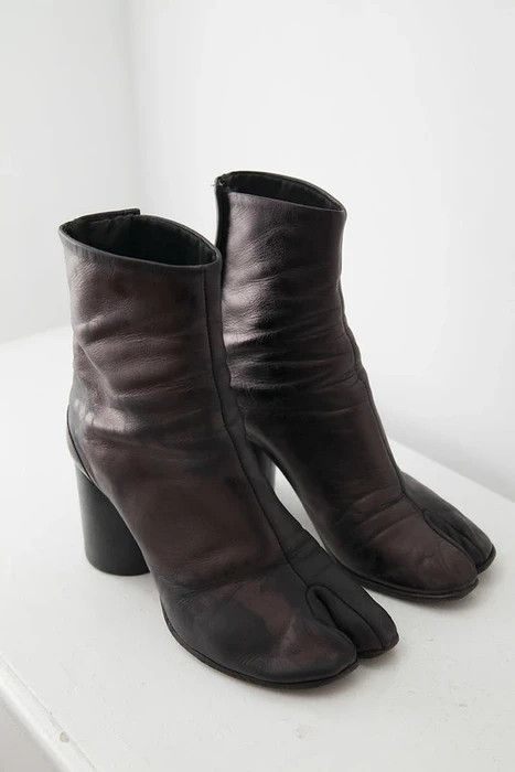 Maison Margiela Vintage copper tabi heels | Grailed