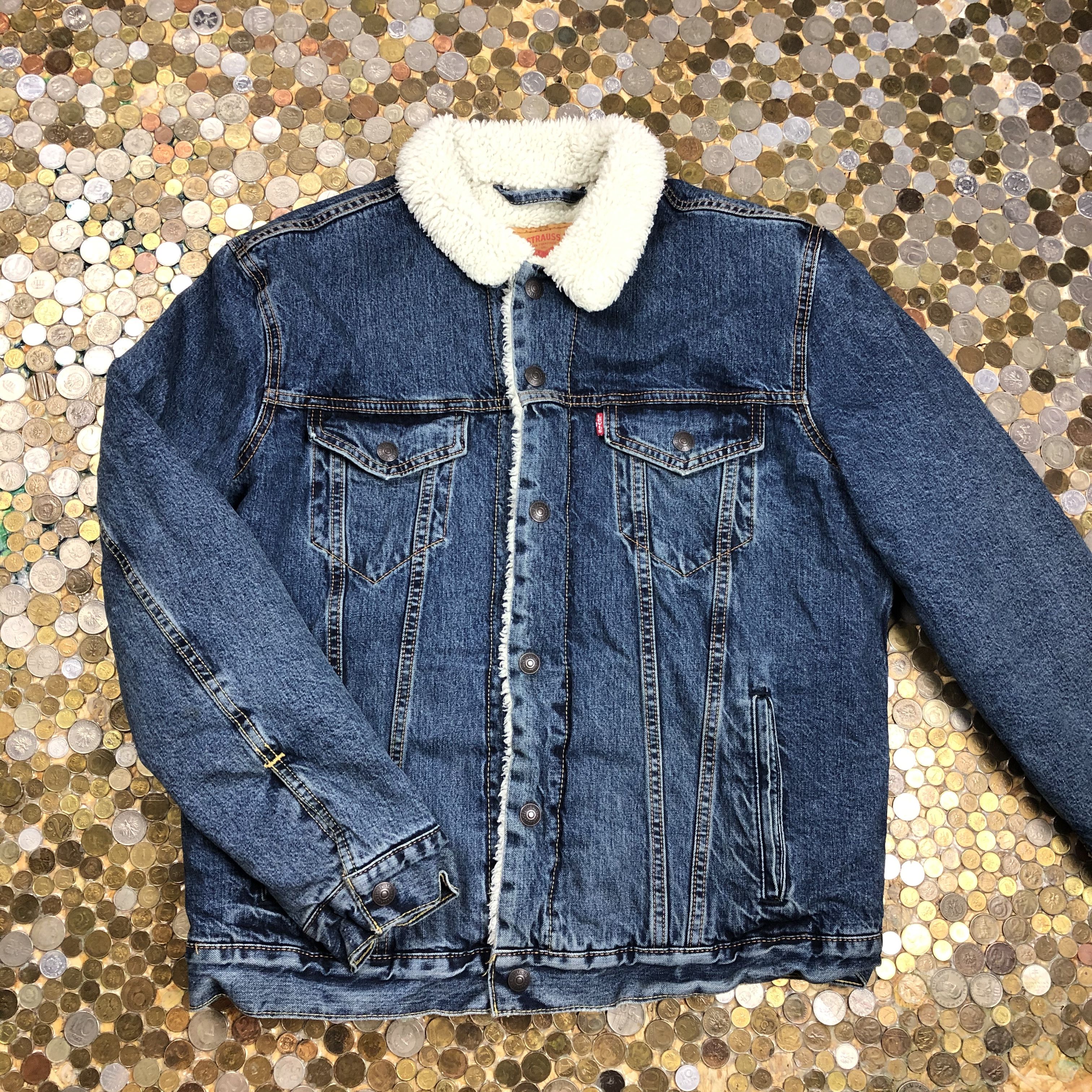 Levi's × Vintage Levis denim jacket with furry | Grailed