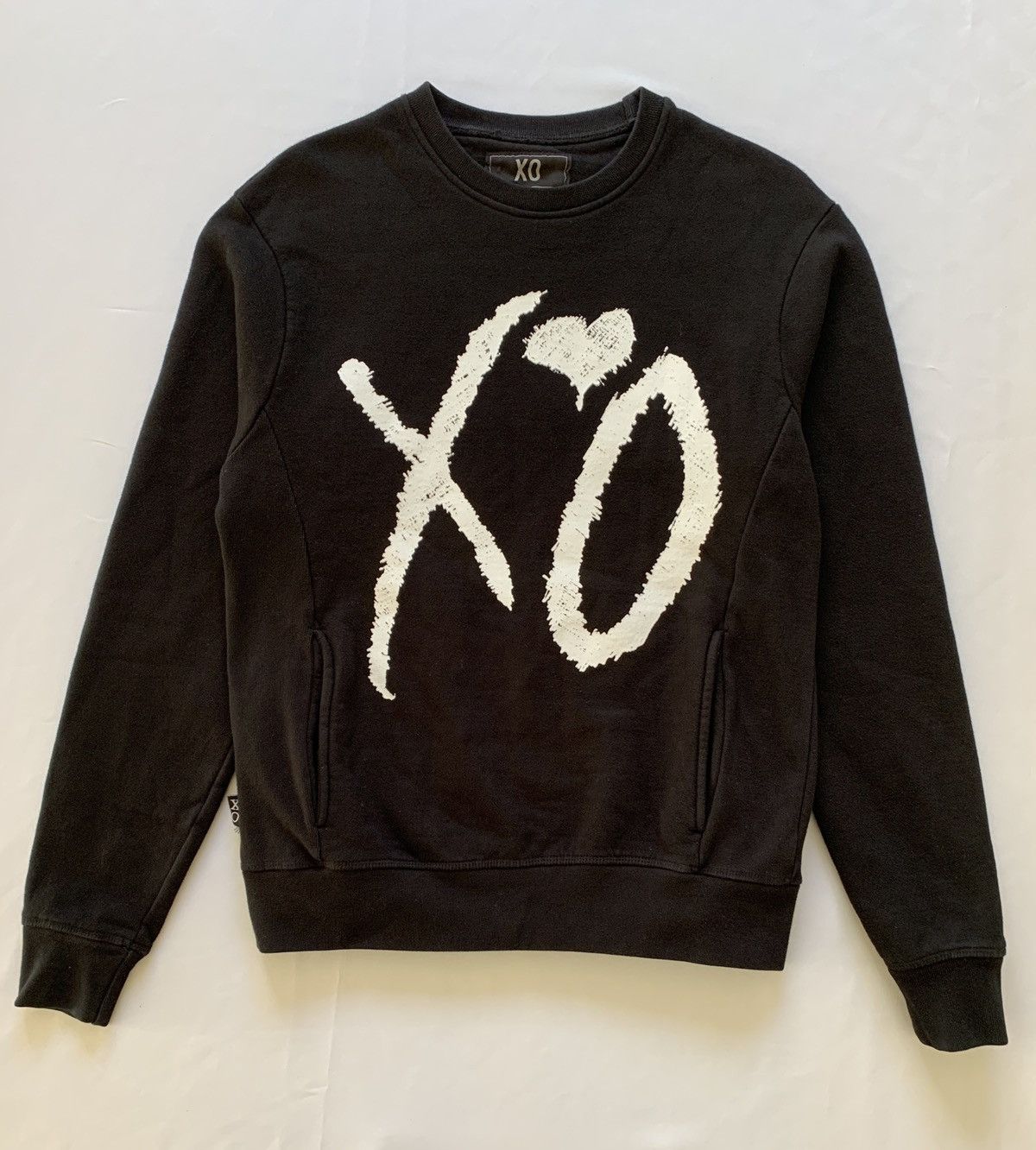 The Weeknd × XO *GRAIL* Classic Official Issue XO Cut & Sewn Crewneck ...