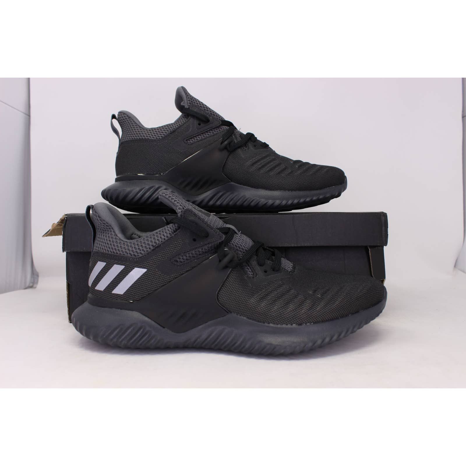 Adidas alphabounce beyond 2 m CBLACK/SILVMT/CARBON BB7568 | Grailed