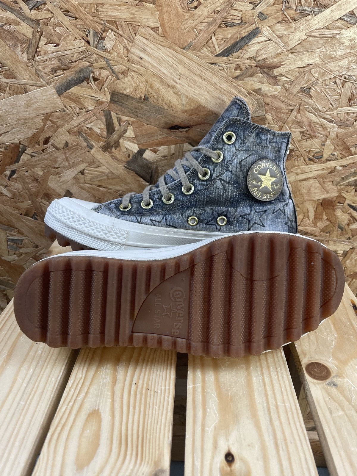 Converse Converse Women's CTAS Lift Ripple Camo High Top | Grailed