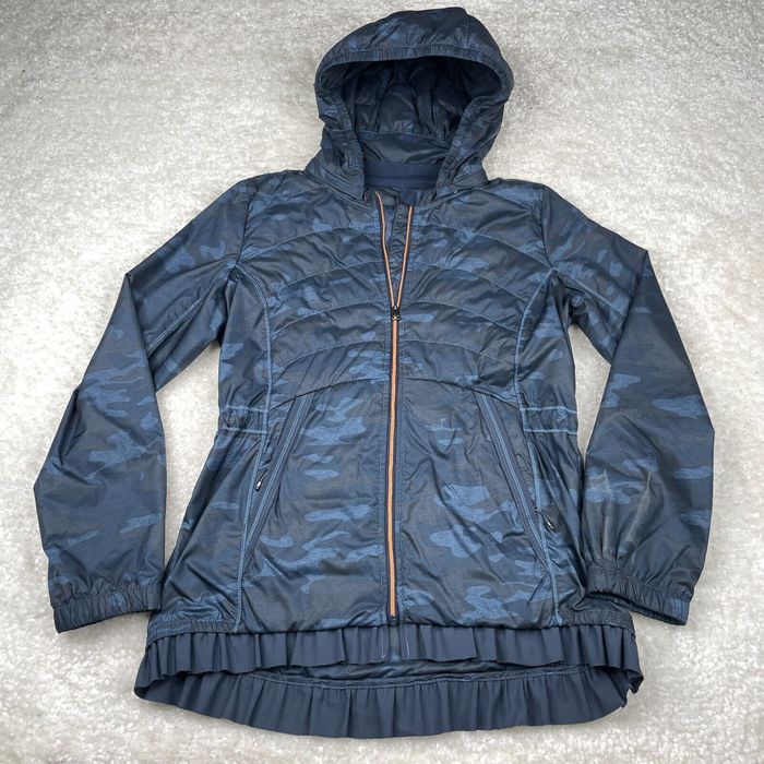 Lululemon Lululemon Spring Fling Puffy Windbreaker Jacket Blue Camo ...