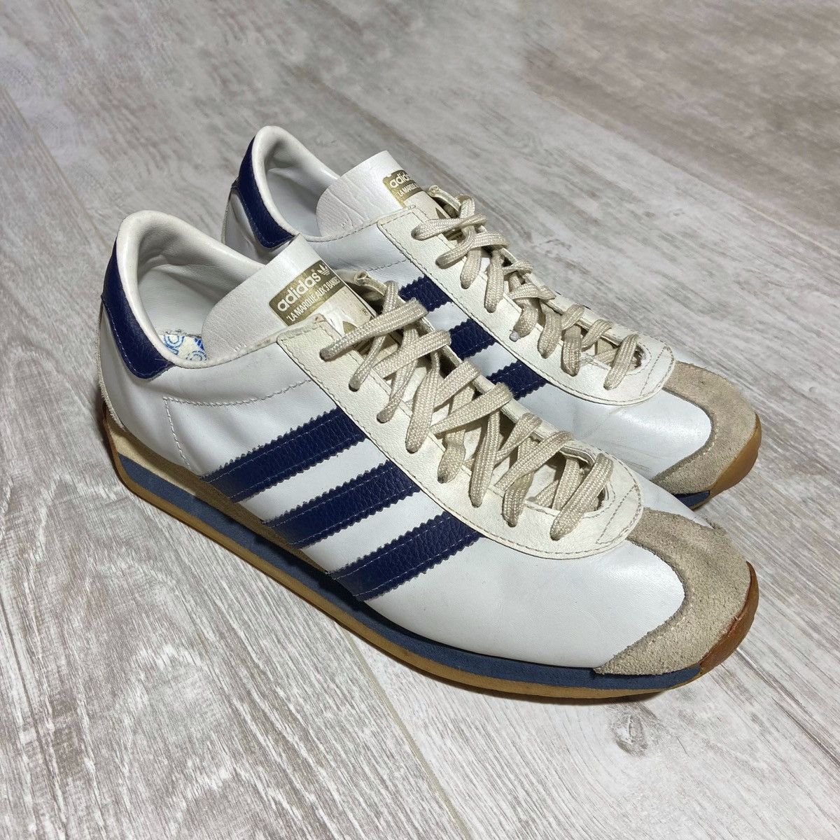 Adidas Vintage 1970s Adidas Country Leather Sneakers Made in France ...