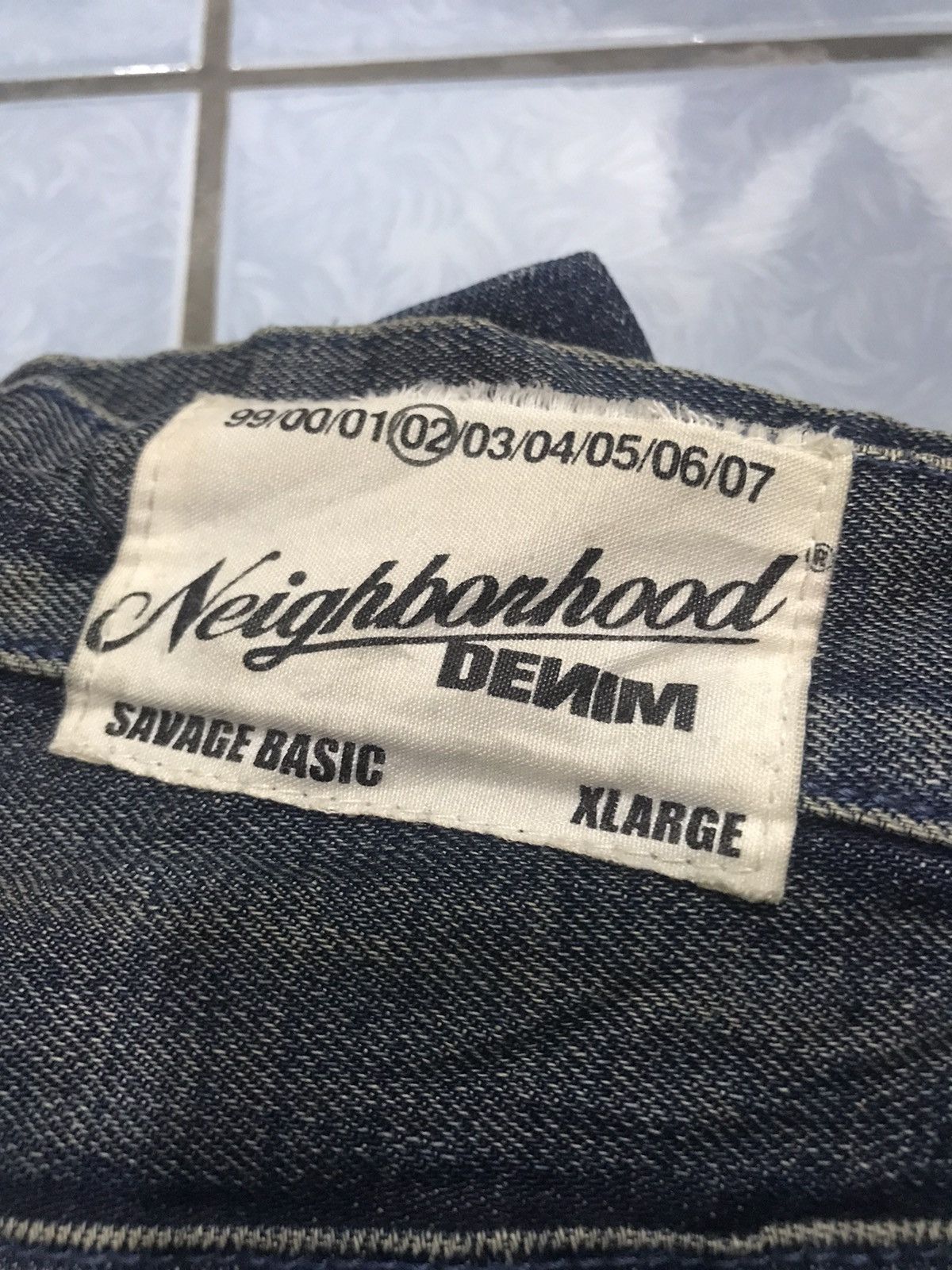 Neighborhood SIZE 39 VINTAGE NEIGHBORHOOD SELVAGE JEANS DISTRESSED ...
