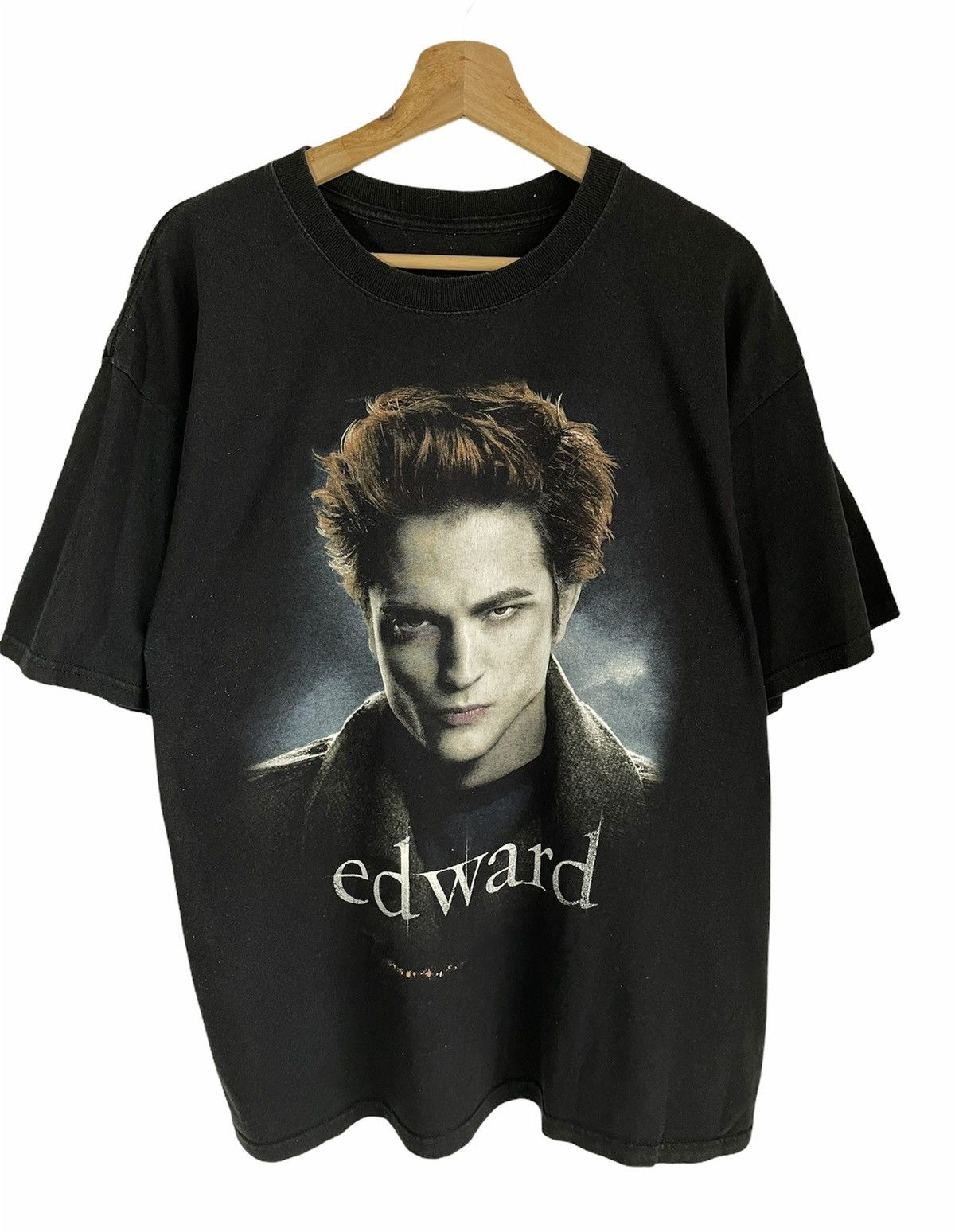 Edward × Movie × Vintage 🥰Last drop🥰 Vintage Twilight Edward Tshirt ...