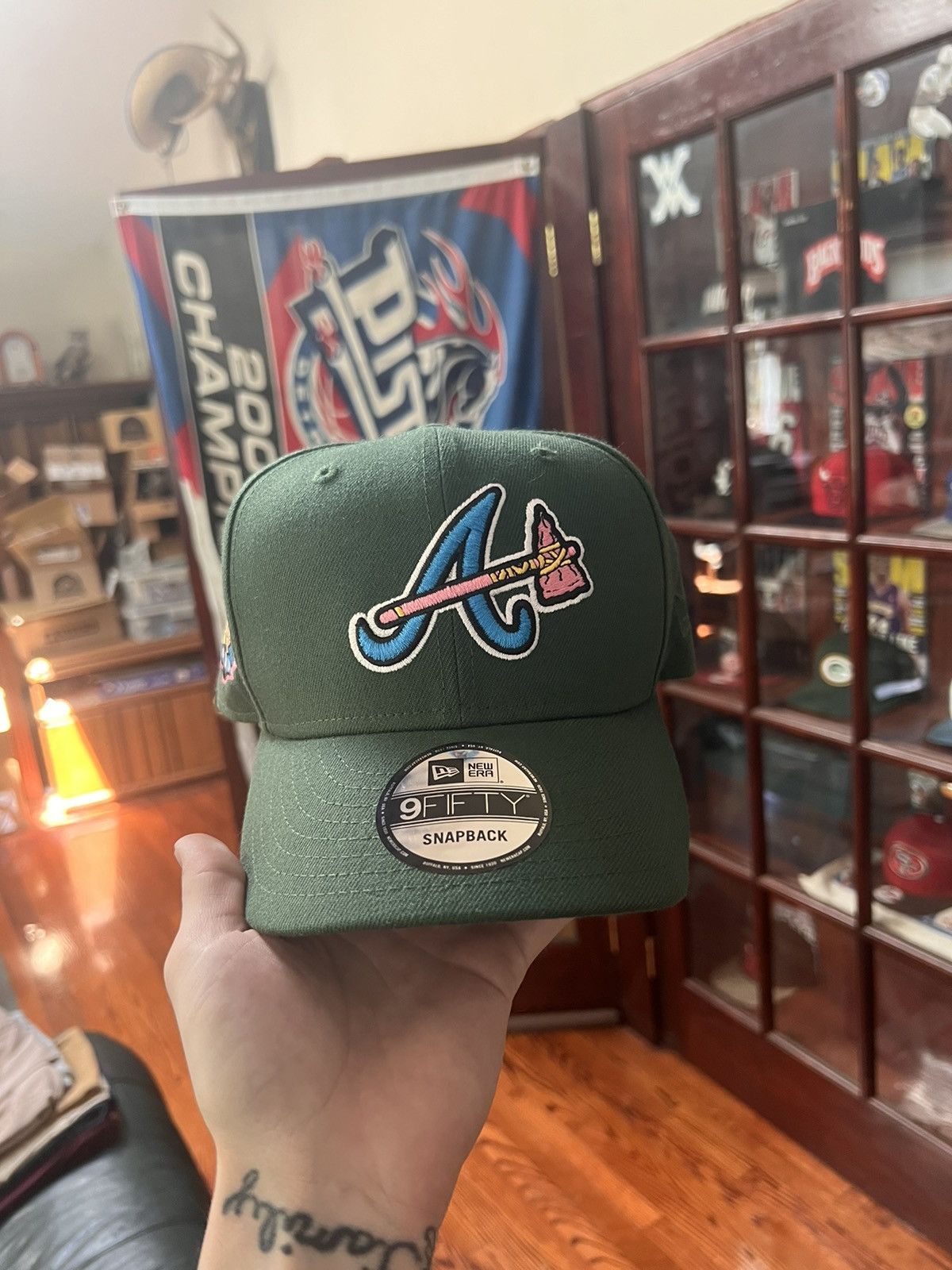 New Era Atlanta Braves peacock snapback | Grailed