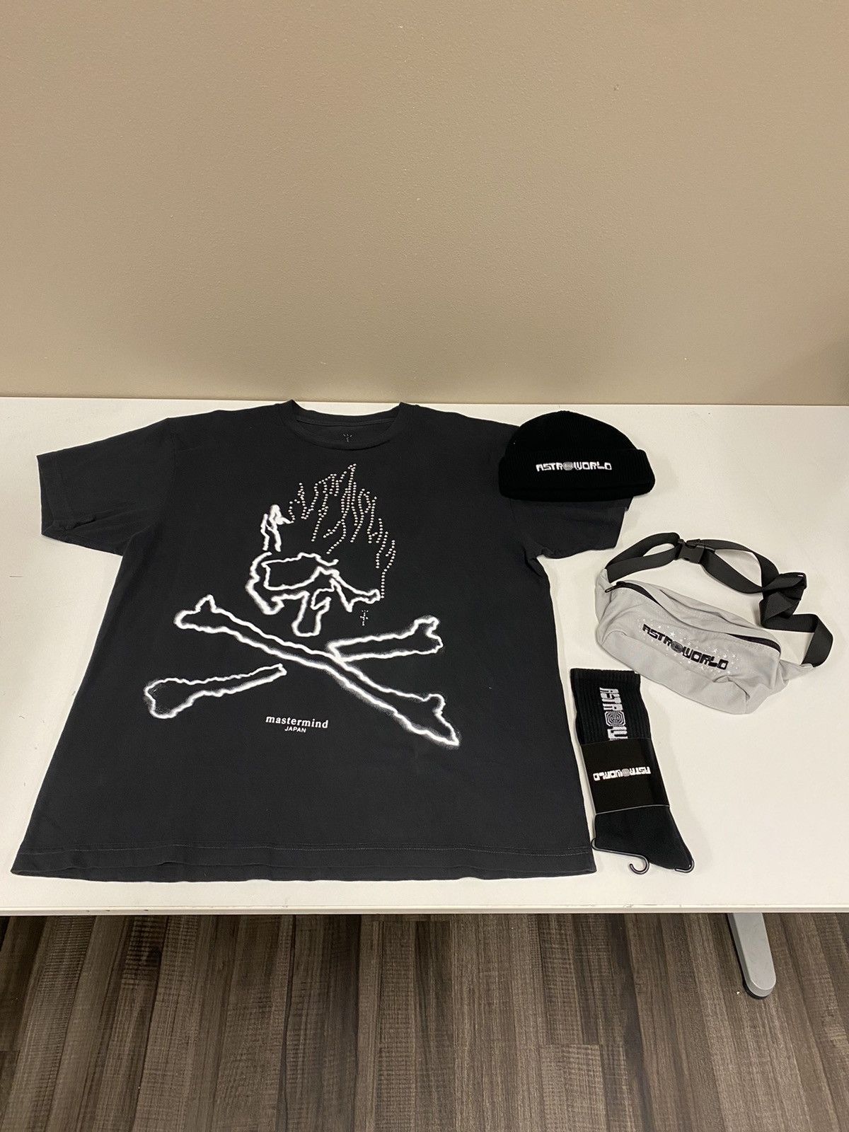 Travis Scott Mastermind Skull Pack | Grailed