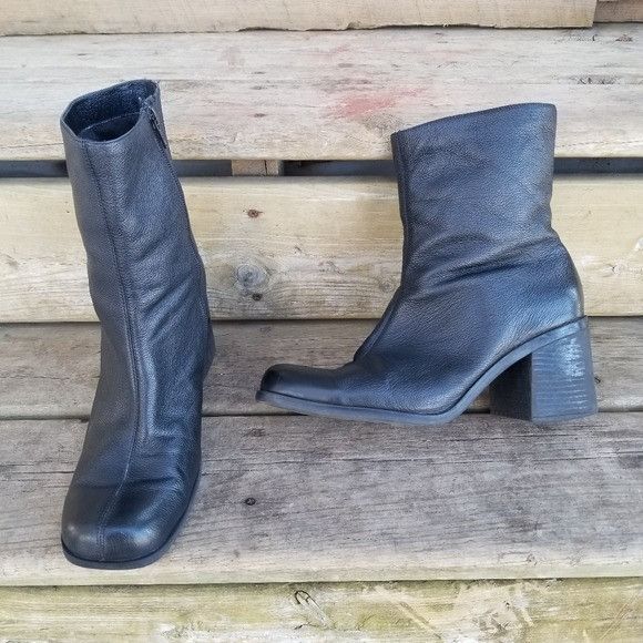 Vintage Vintage 90s Square Toe Center Seam Chunky Heel Black Boots ...