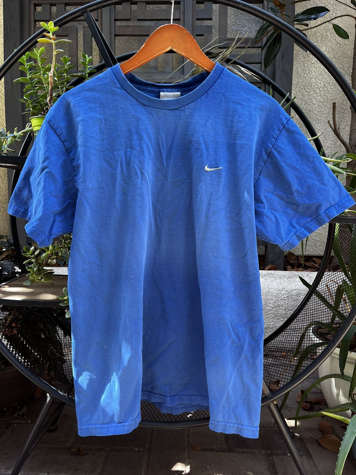Nike 00’s Nike Mini Swoosh Essential Tee | Grailed