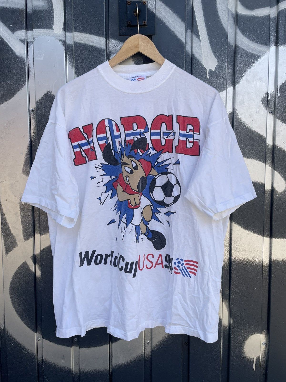 Fifa World Cup × Made In Usa × Vintage Vintage 90s FIFA World Cup Cartoon Rare Tee Streetwear ...