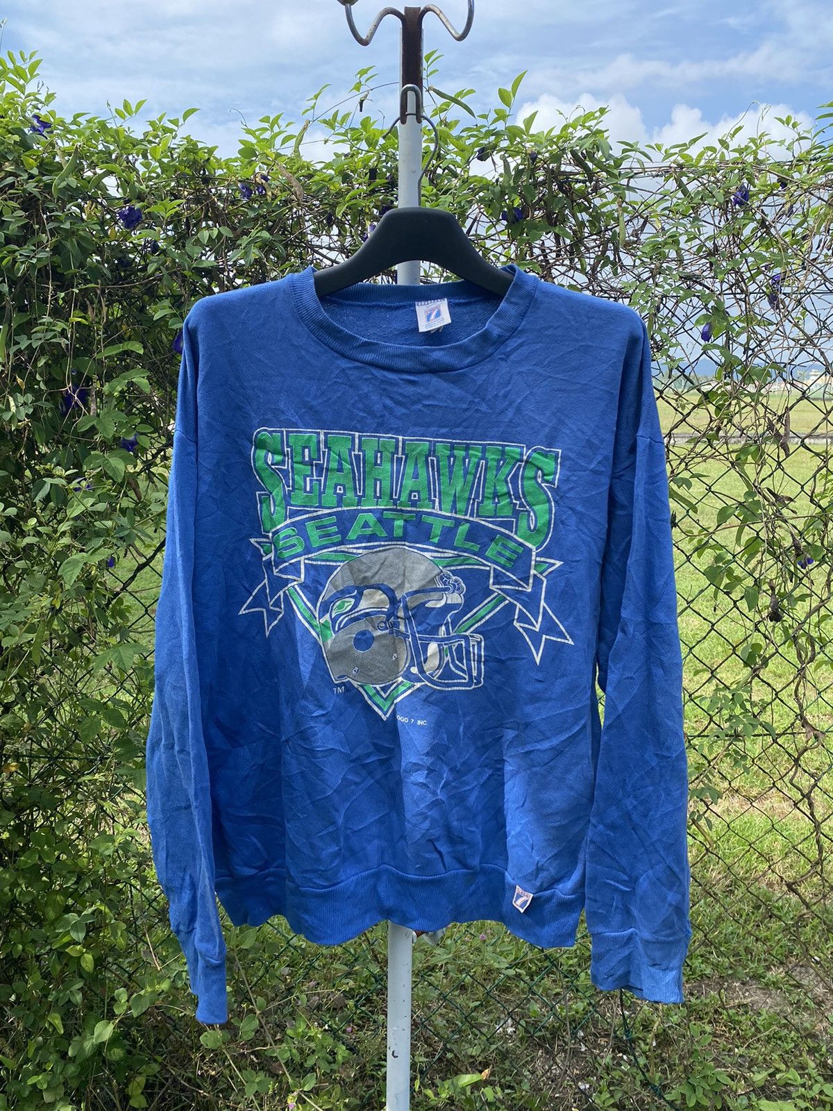 Logo 7 × NFL × Vintage Vintage Seattle Seahawks Logo 7 Sweater | Grailed