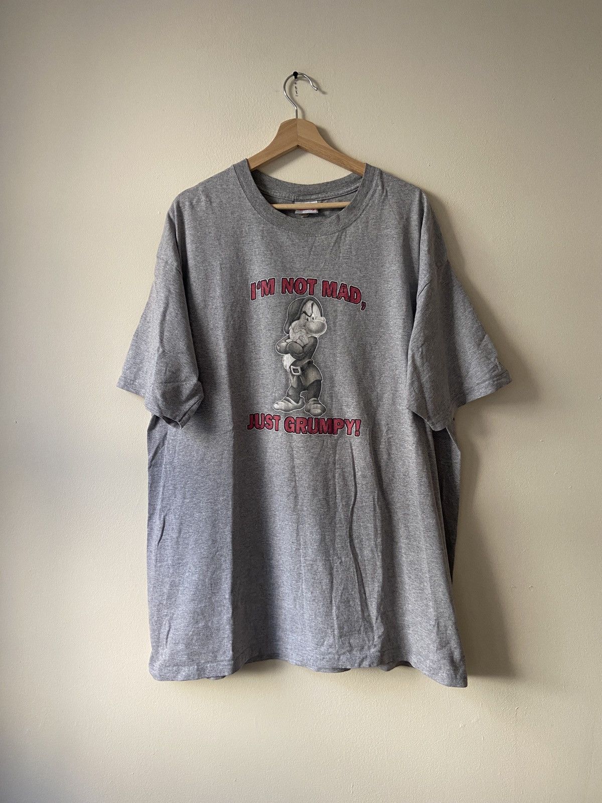 Disney × Vintage Vintage 90s Disney Snow White Seven Dwarves Grumpy tee ...