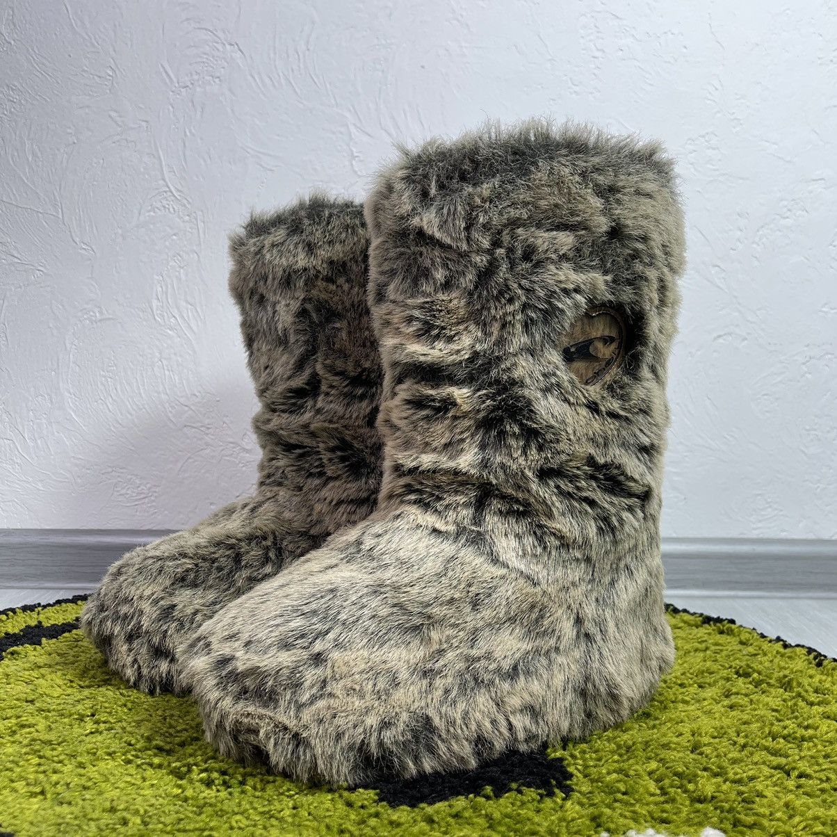 Avant Garde × Vintage O’Neil Roxy Fur Yeti Rave Moon Boots y2k | Grailed