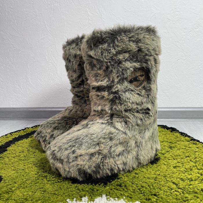 Vintage O’Neil Roxy Fur Yeti Rave Moon Boots y2k | Grailed