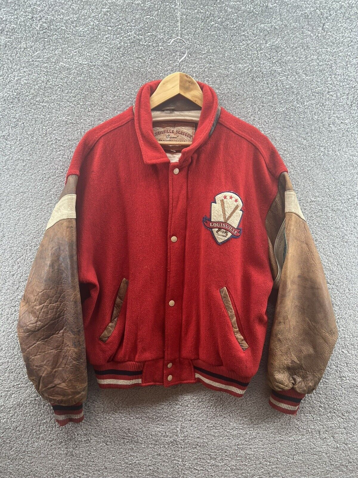 Louisville Slugger Louisville Slugger Men’s Red Vintage Woolf Varsity ...