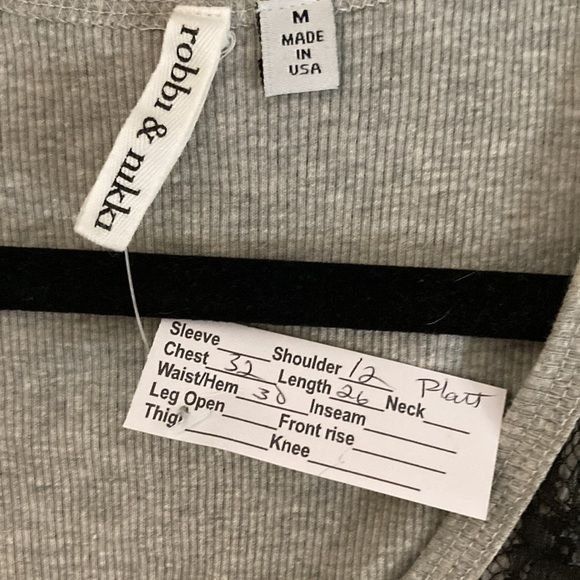 Designer Robbi & nikki grey wife beater with black lace overlay size ...