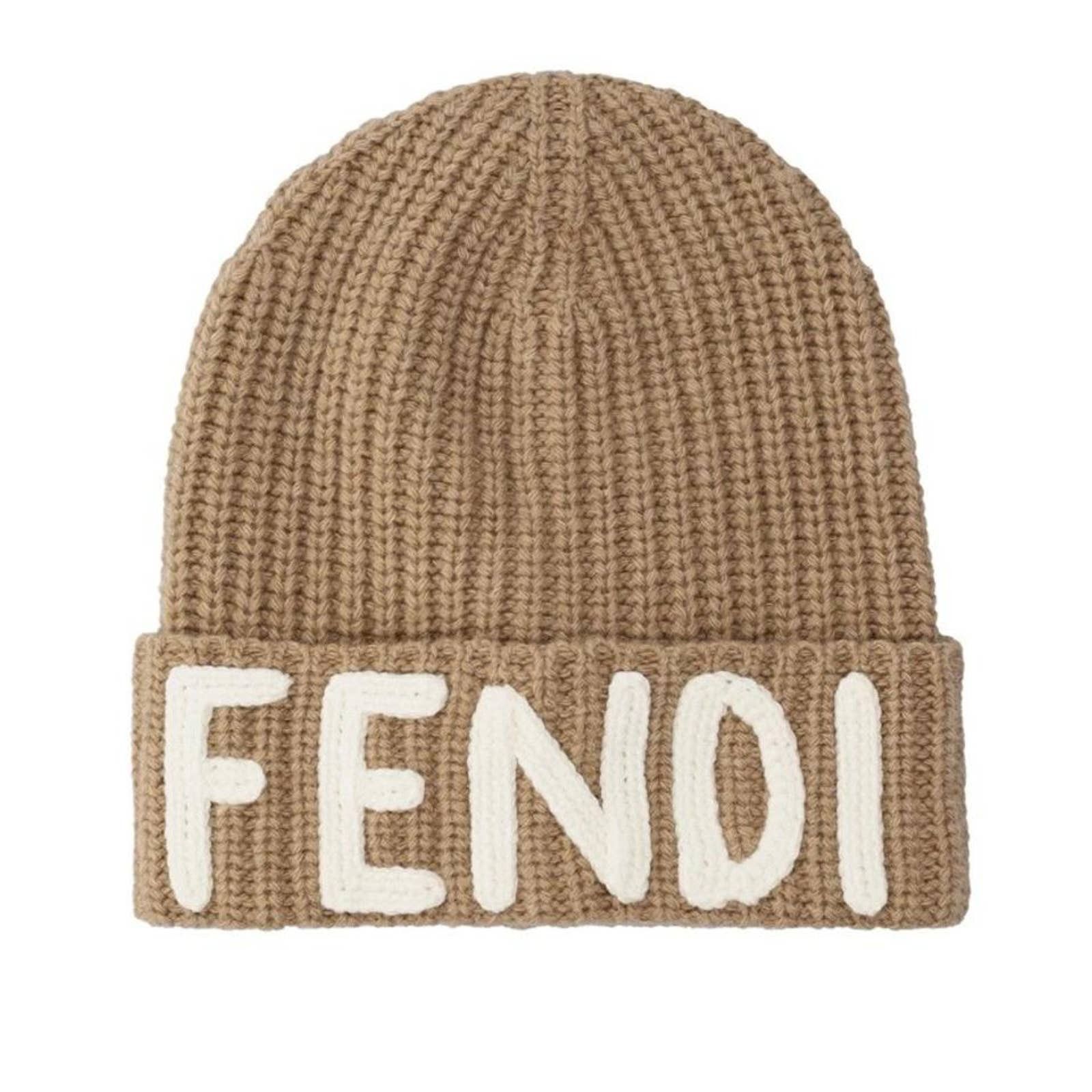 Fendi logo appliqued knit beanie | Grailed