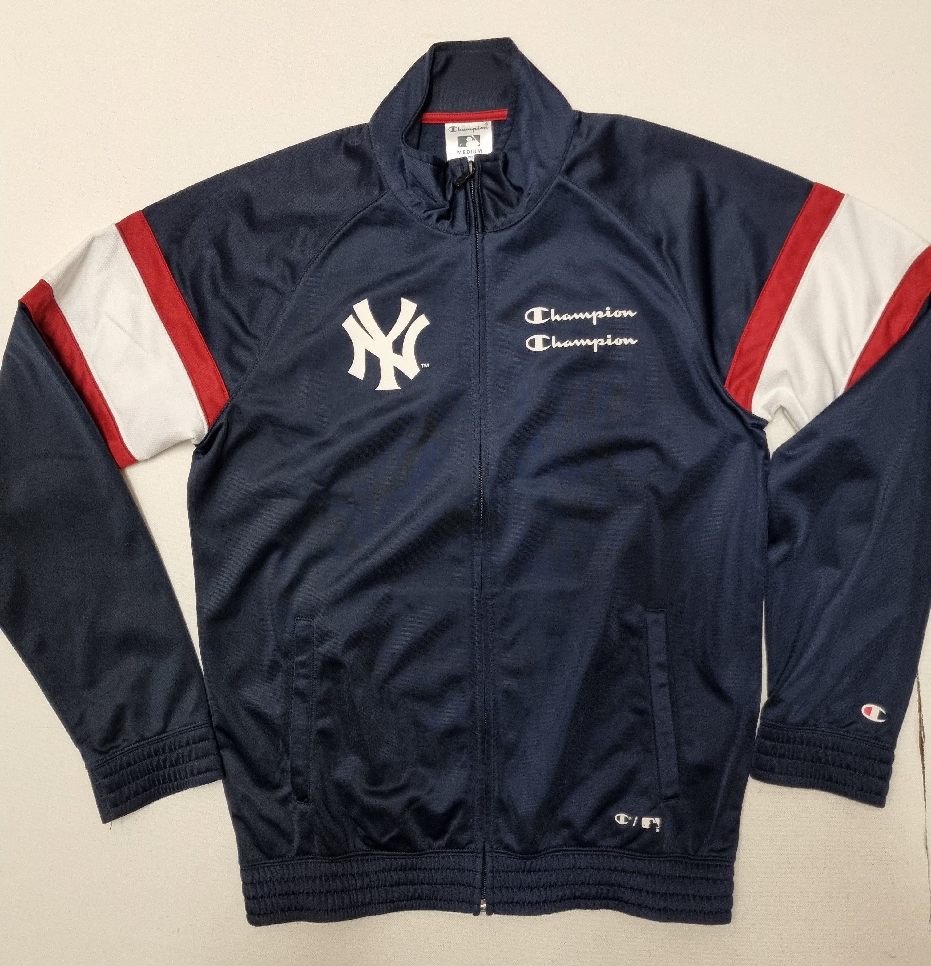 Champion × New York Yankees × Very Rare Champion X New York Yankees ...