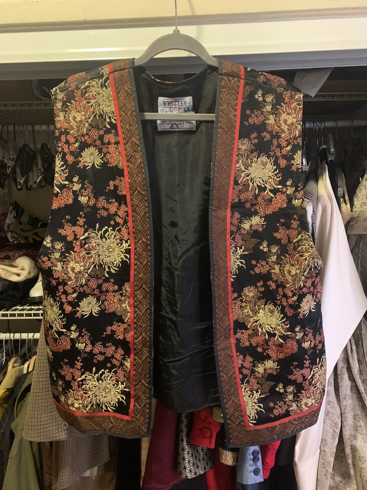 Vintage BILL WHITTEN 1970’s silk floral jacquard vest | Grailed