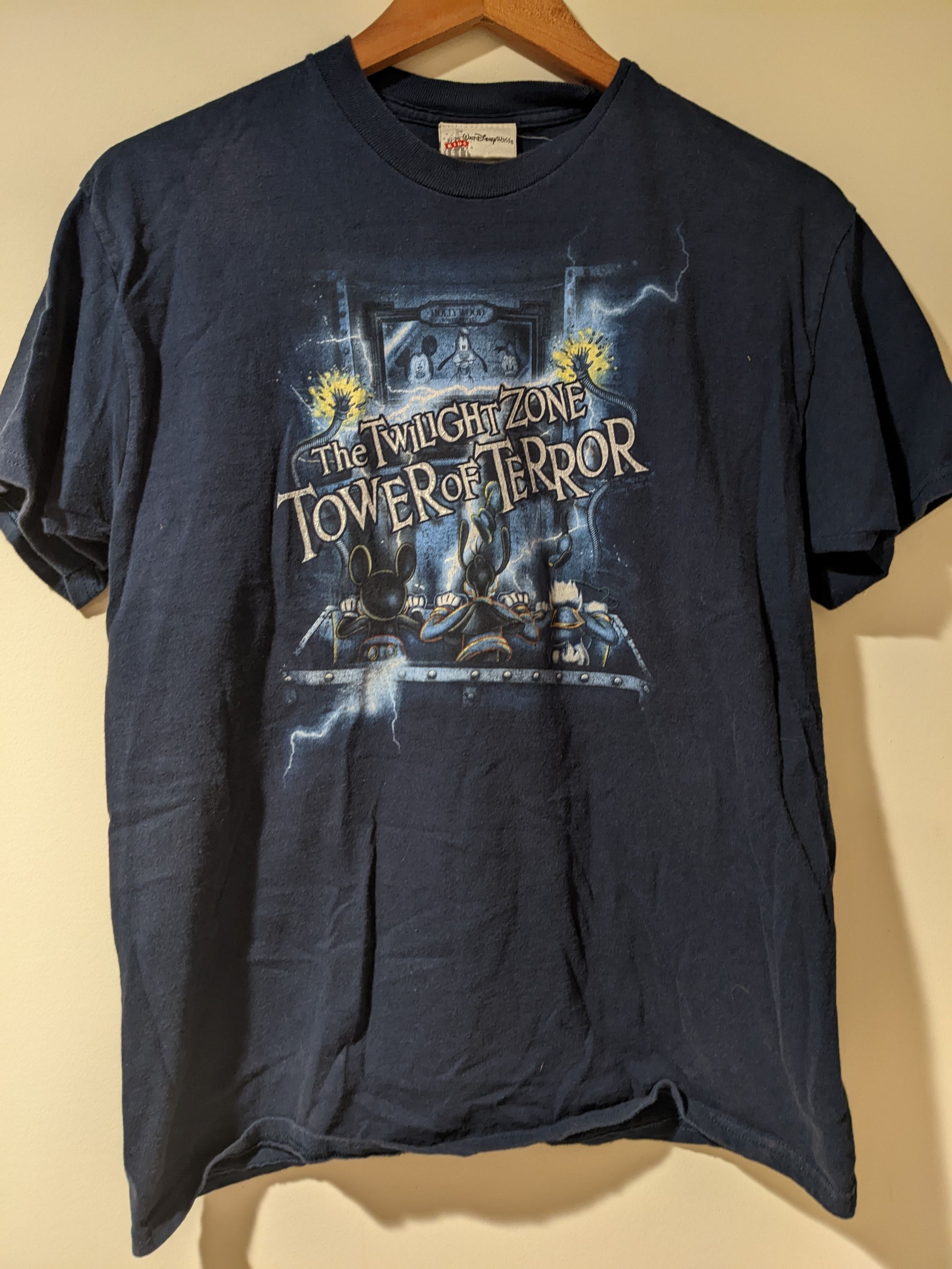Disney × Streetwear × Vintage Vintage Disney Tower of Terror The ...
