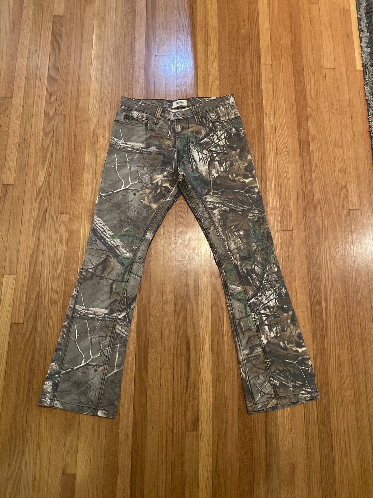 Mintcrew Mintcrew Realtree camo flare pants | Grailed