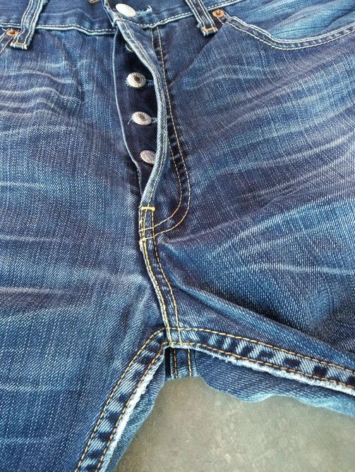 Levi's Vintage Levi's 501 Faded Blue Straight Leg Jeans 34x32 | Grailed