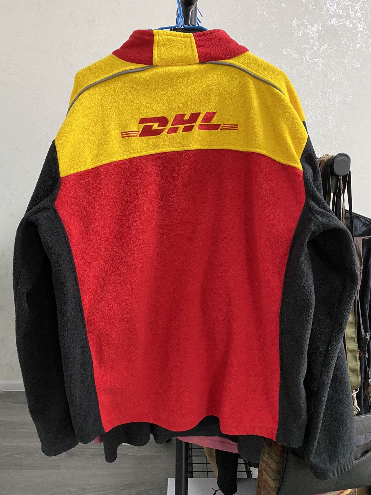 Vintage DHL Fleece | Grailed