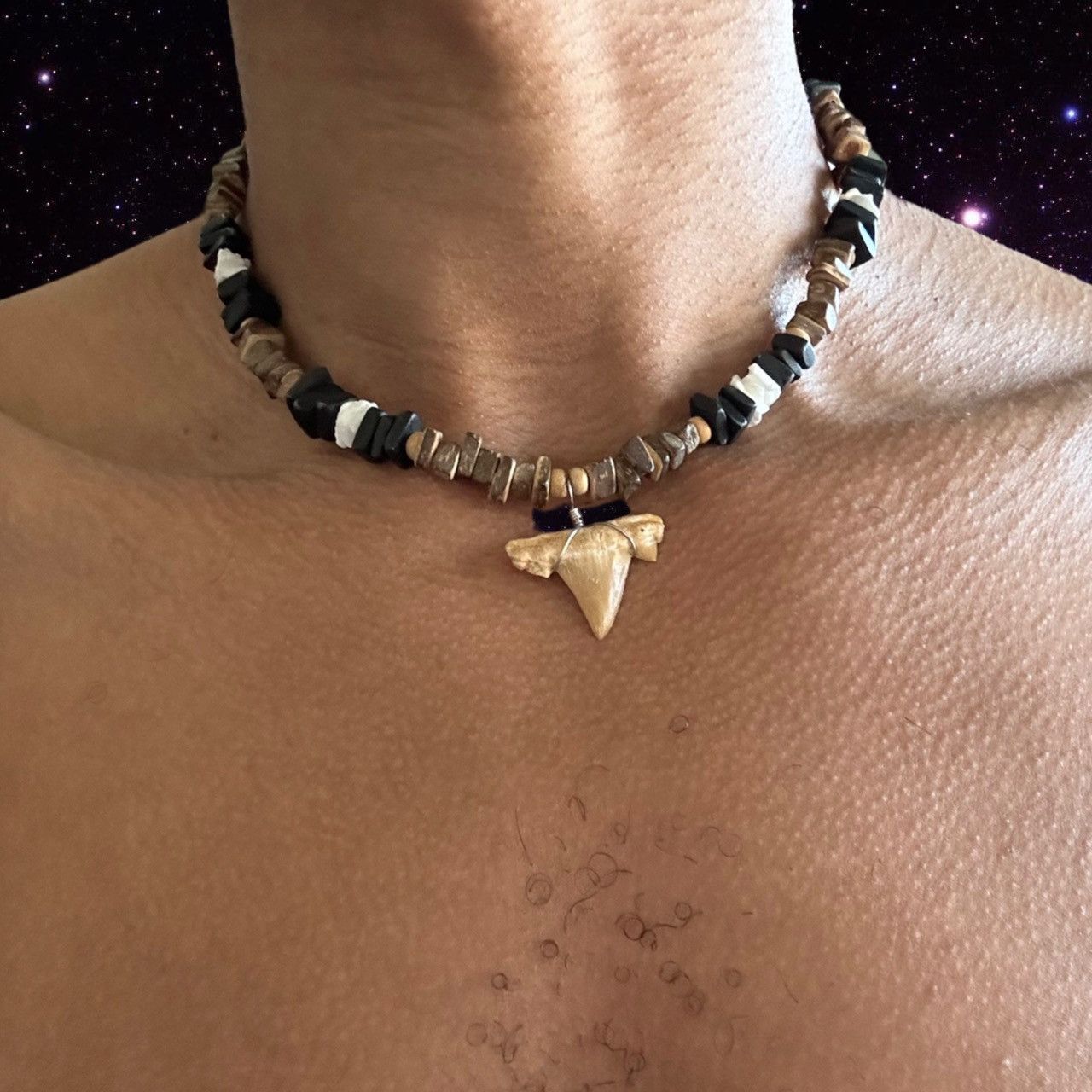 Jewelry × Vintage PUKA SHELL SHARKS TOOTH CHOKER NECKLACE | Grailed