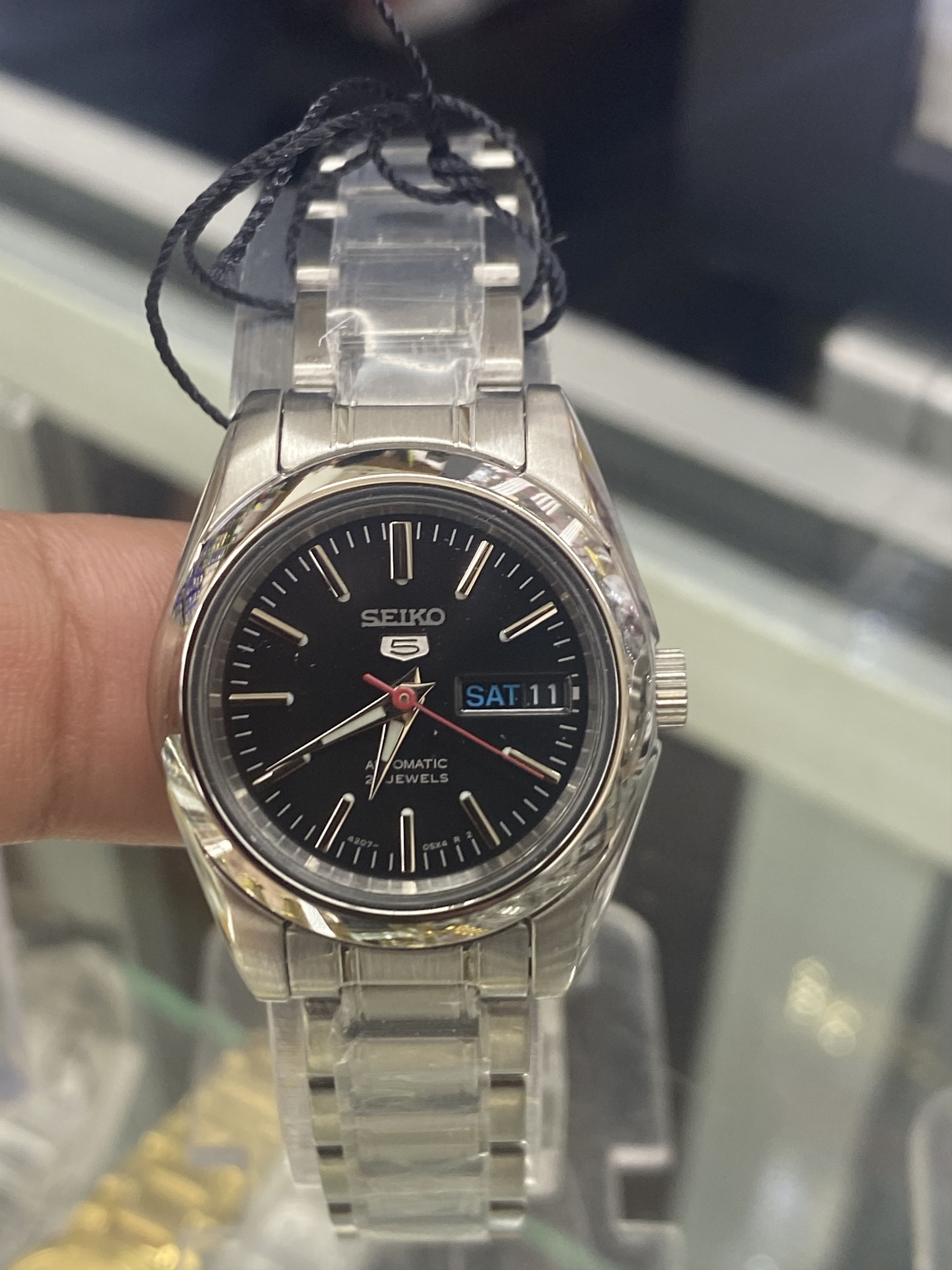 Seiko Seiko small automatic watch for Ladies | Grailed