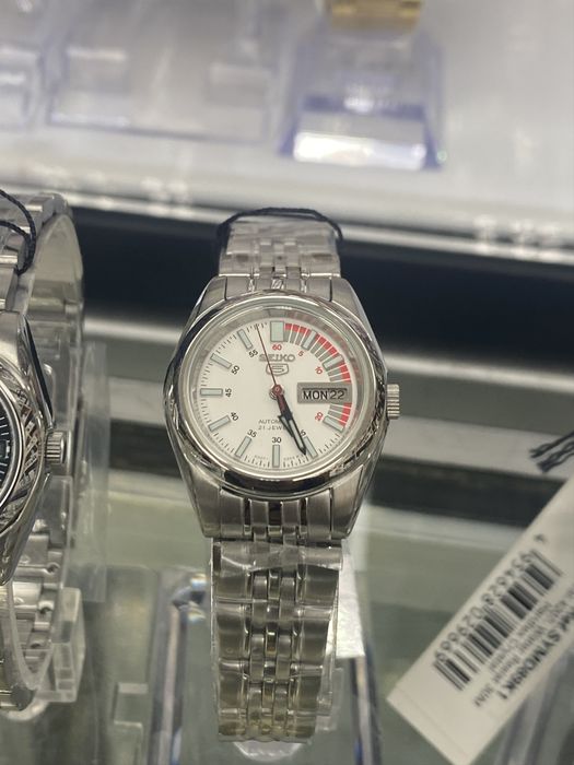 Seiko Seiko small automatic watch for Ladies | Grailed