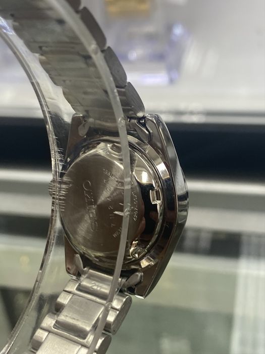 Seiko Seiko small automatic watch for Ladies | Grailed