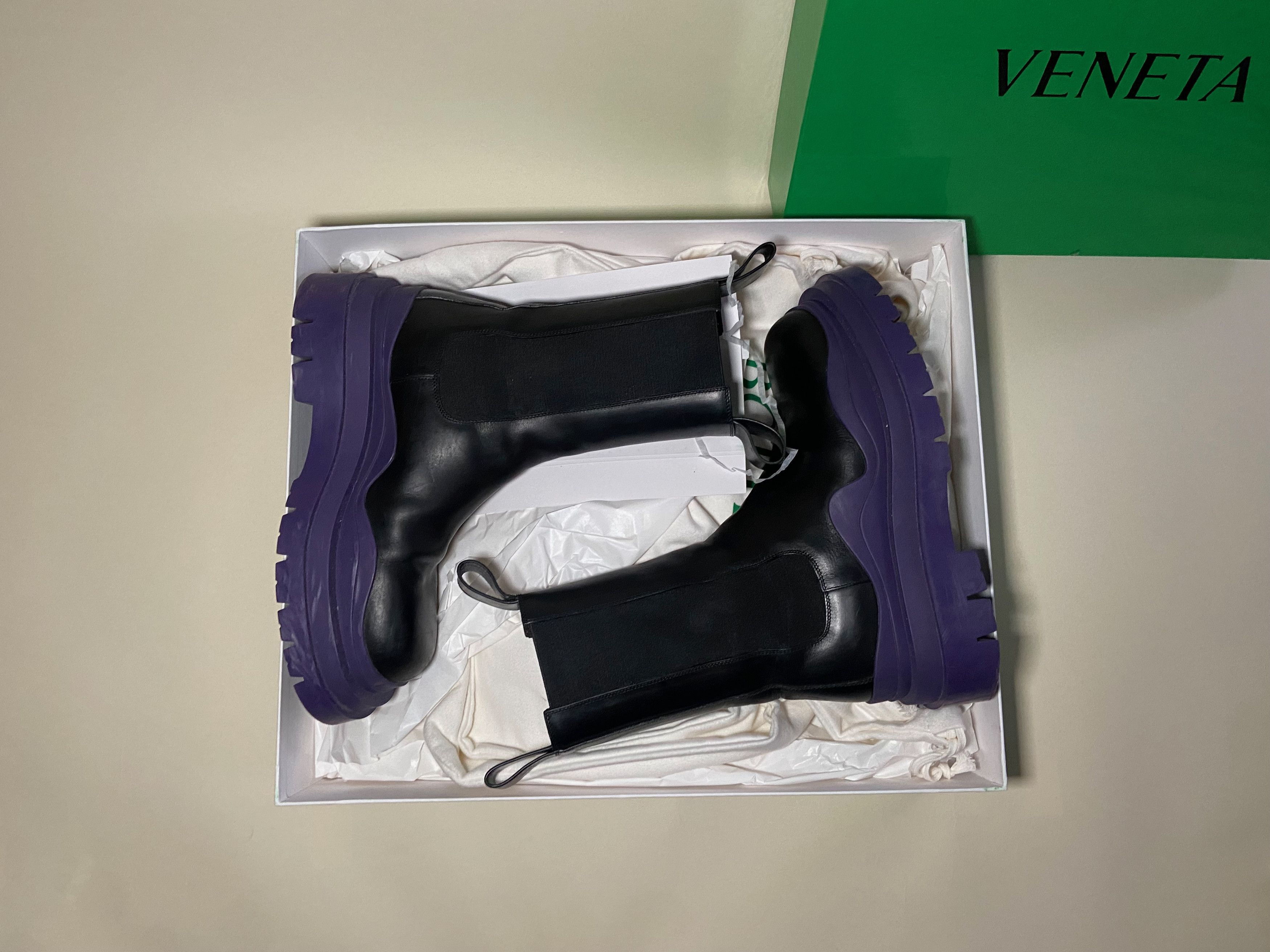 Bottega Veneta Bottega Veneta Tire Sole Chelsea Boot | Grailed