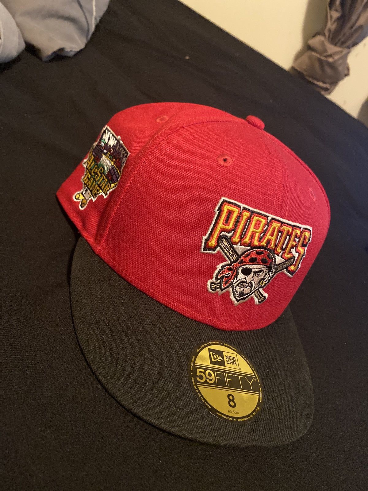New Era Pirates Two Tone Size 8 | Grailed