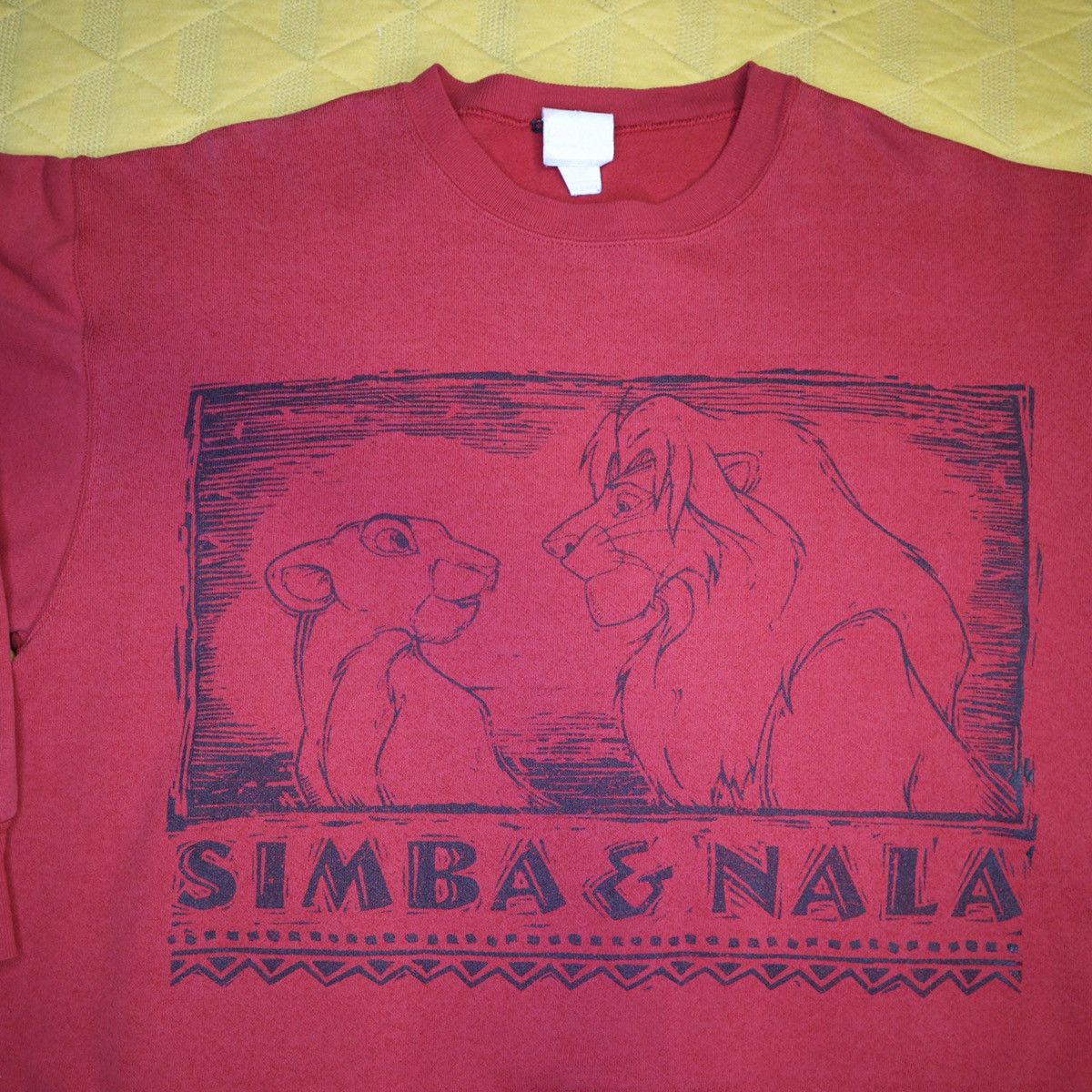 Disney Vintage Disneys The Lion King Sweatshirt Nala Simba Aladdin ...