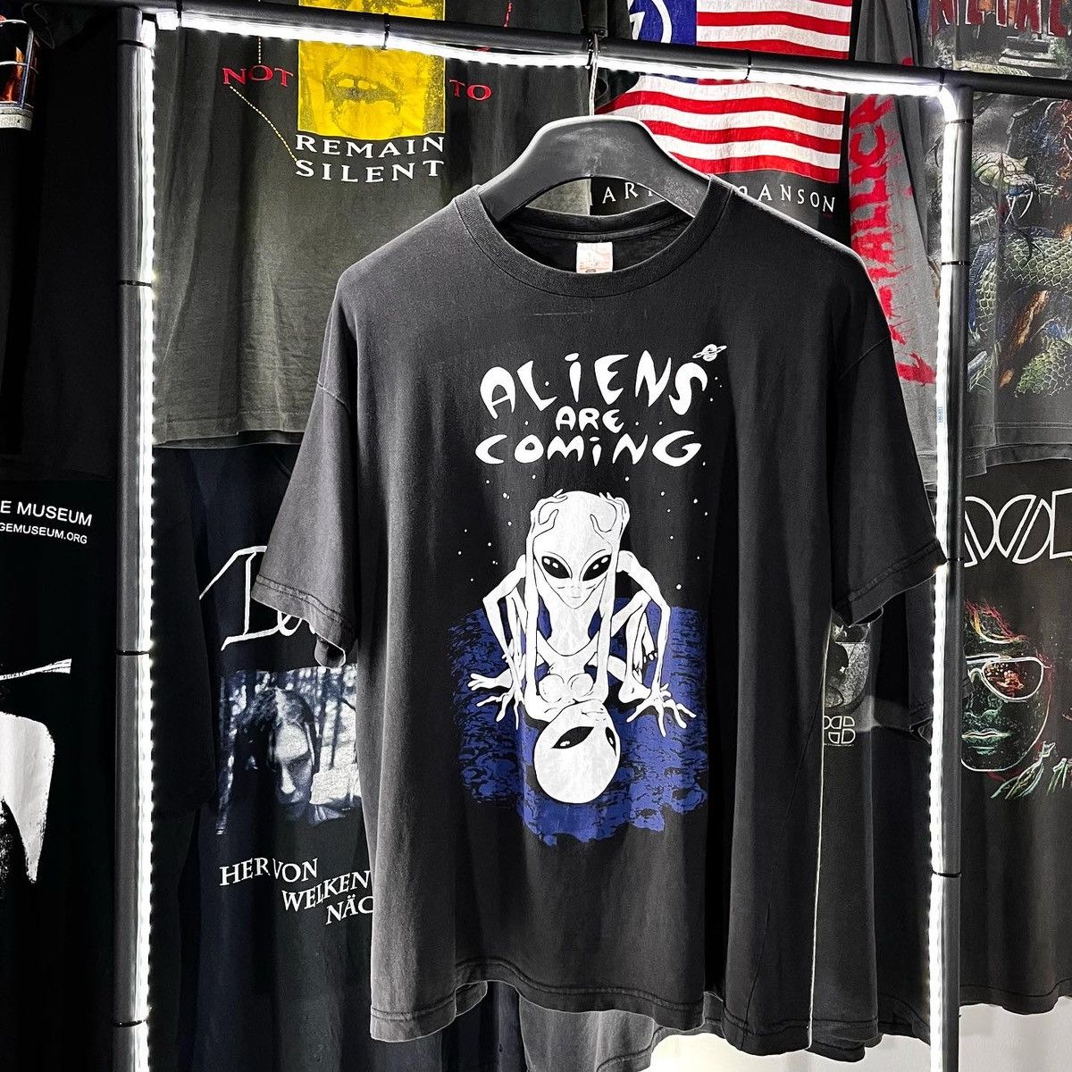 Alien Workshop × Streetwear × Vintage ALiENS 🪐 ARE COMiNG 👽🛸 | Grailed