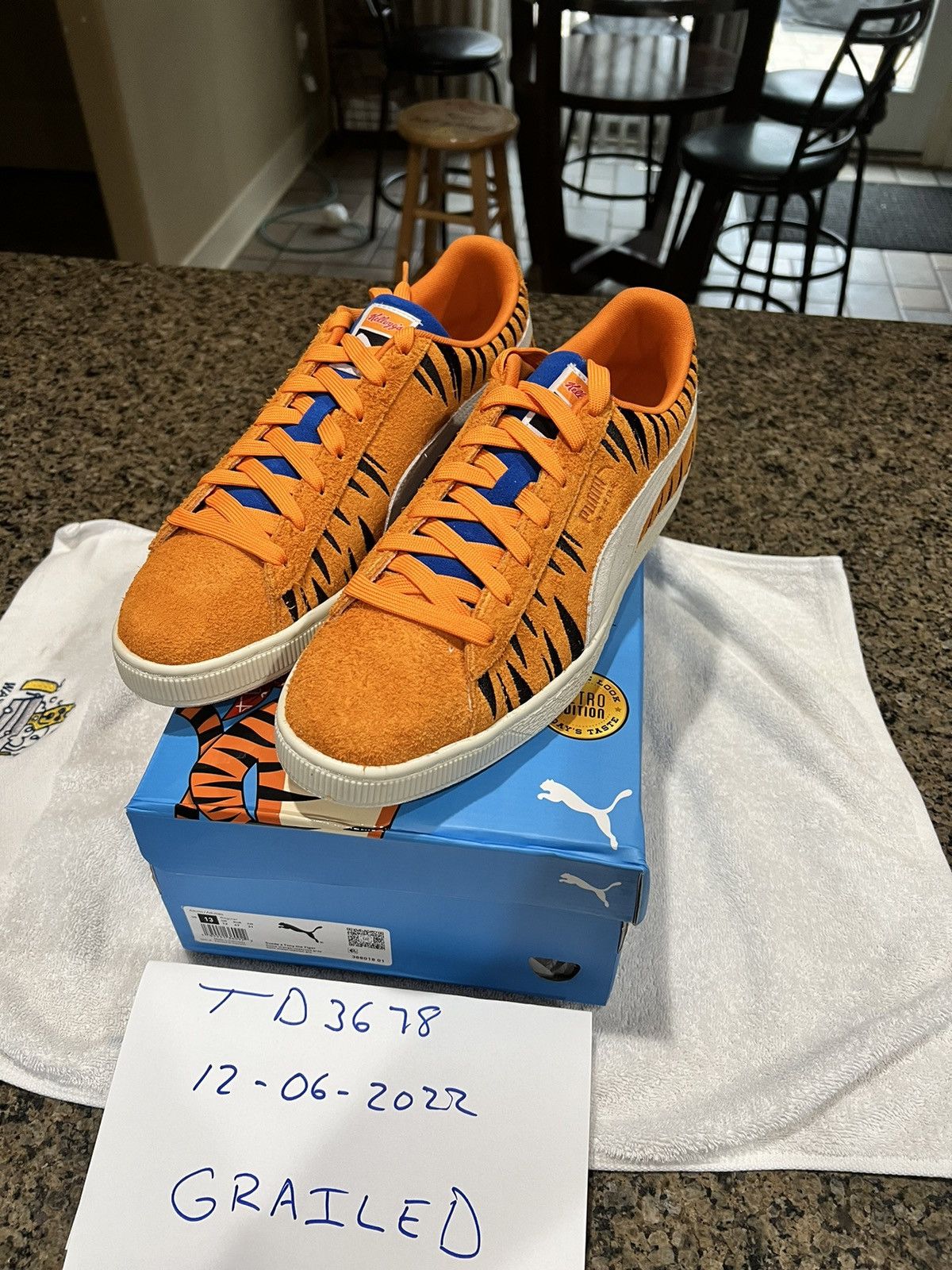 Puma Puma Suede x Tony the Tiger “Frosted Flakes” | Grailed