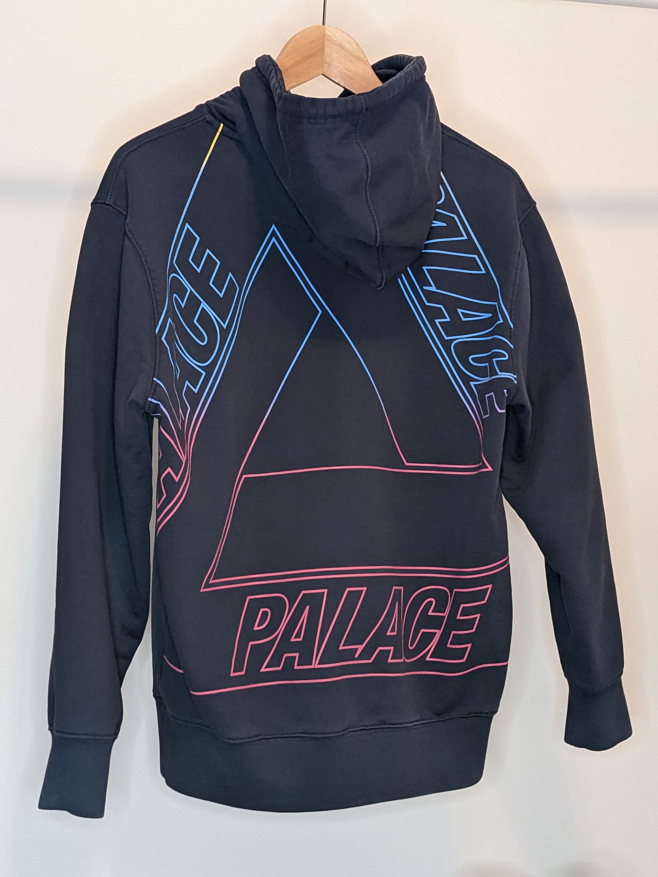 Palace Linear Triple Fade Hood | Grailed