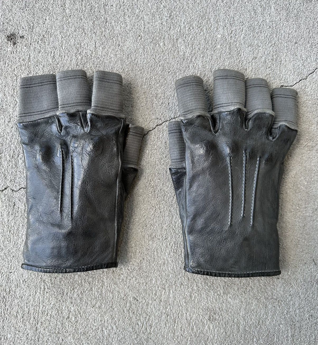 Carol Christian Poell CCP Size 46 Grey OD Disparate Fingerless Gloves ...