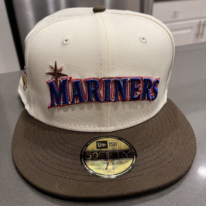 New Era 7 1/2 Seattle Mariners Chrome Snickers Script Fitted HatStop ...