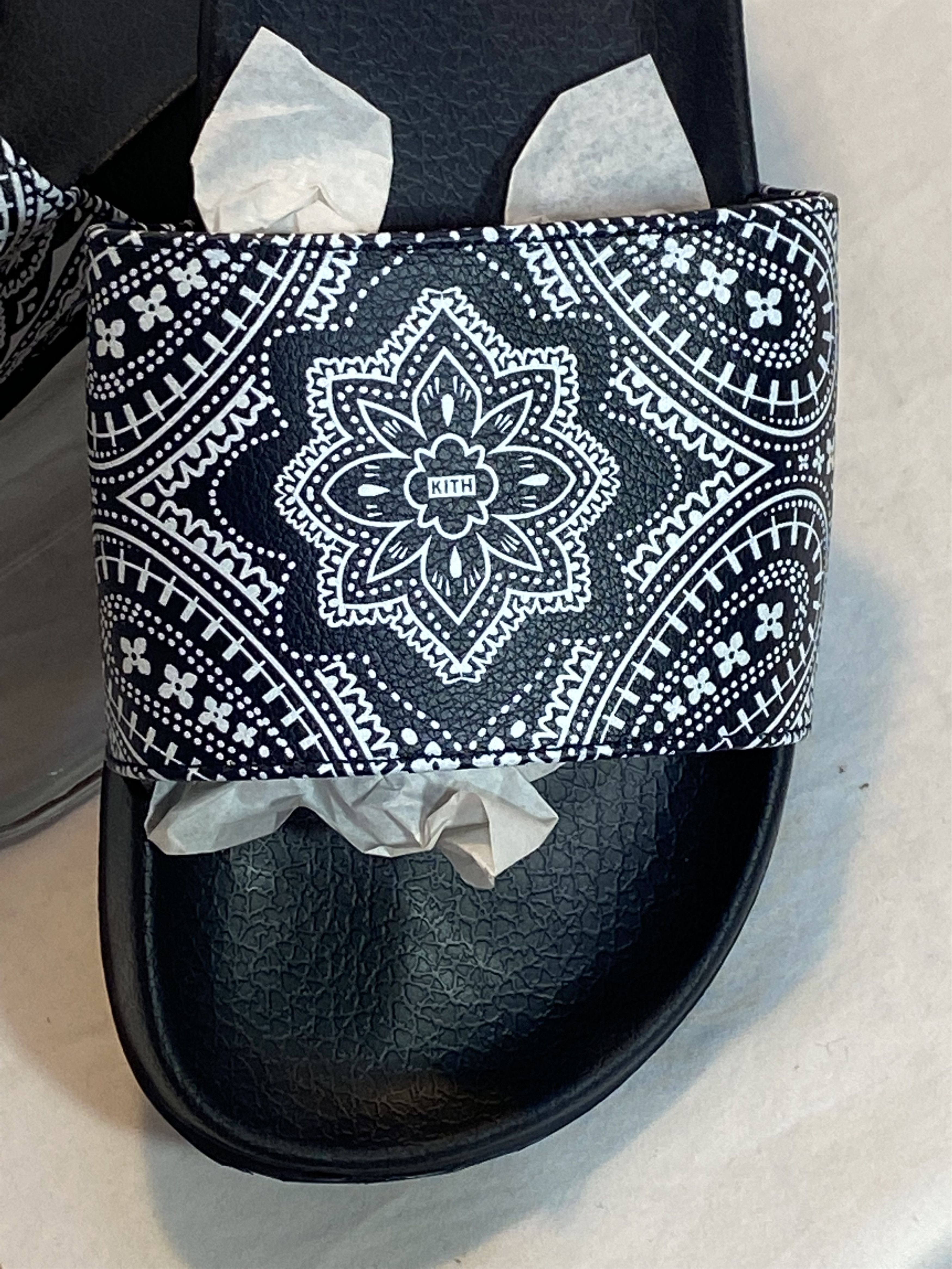 Kith KITH Bandana Paisley Beach Slides "Nocturnal" Size 11 Black | Grailed