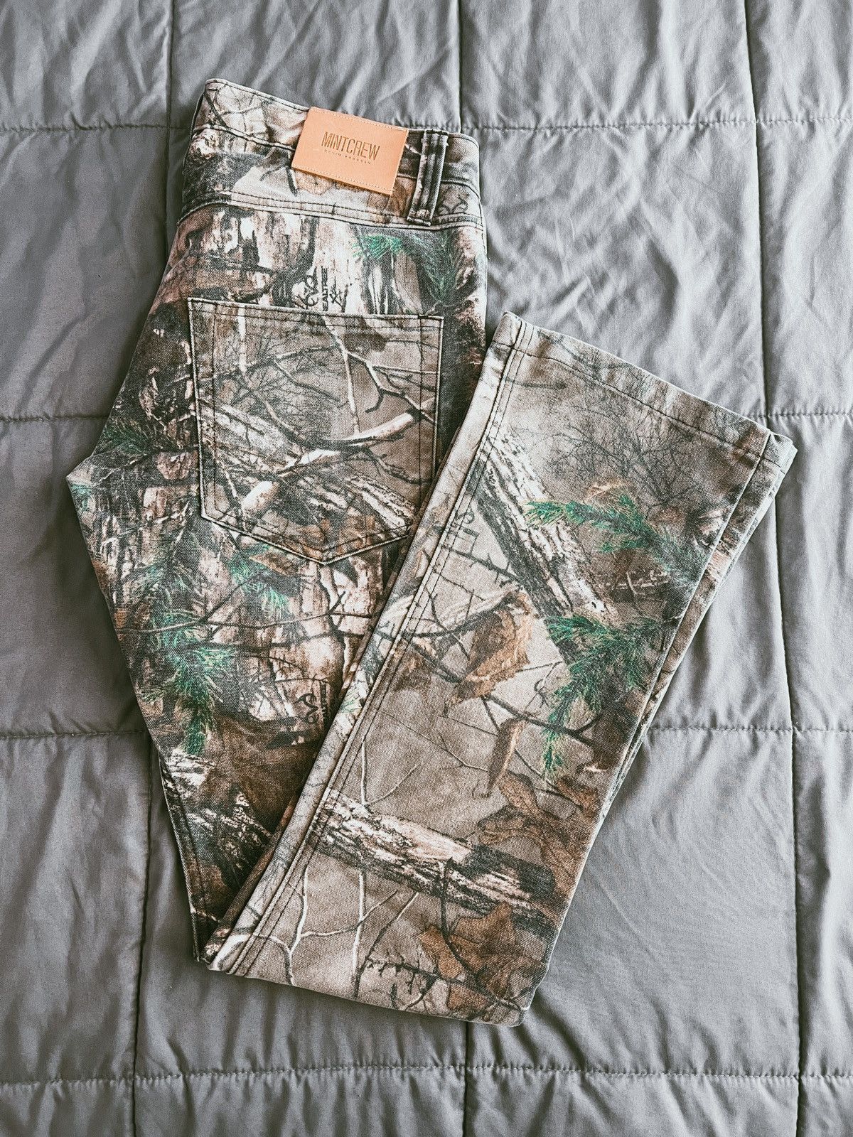 Mintcrew MintCrew Realtree Camo Flare Denim | Grailed