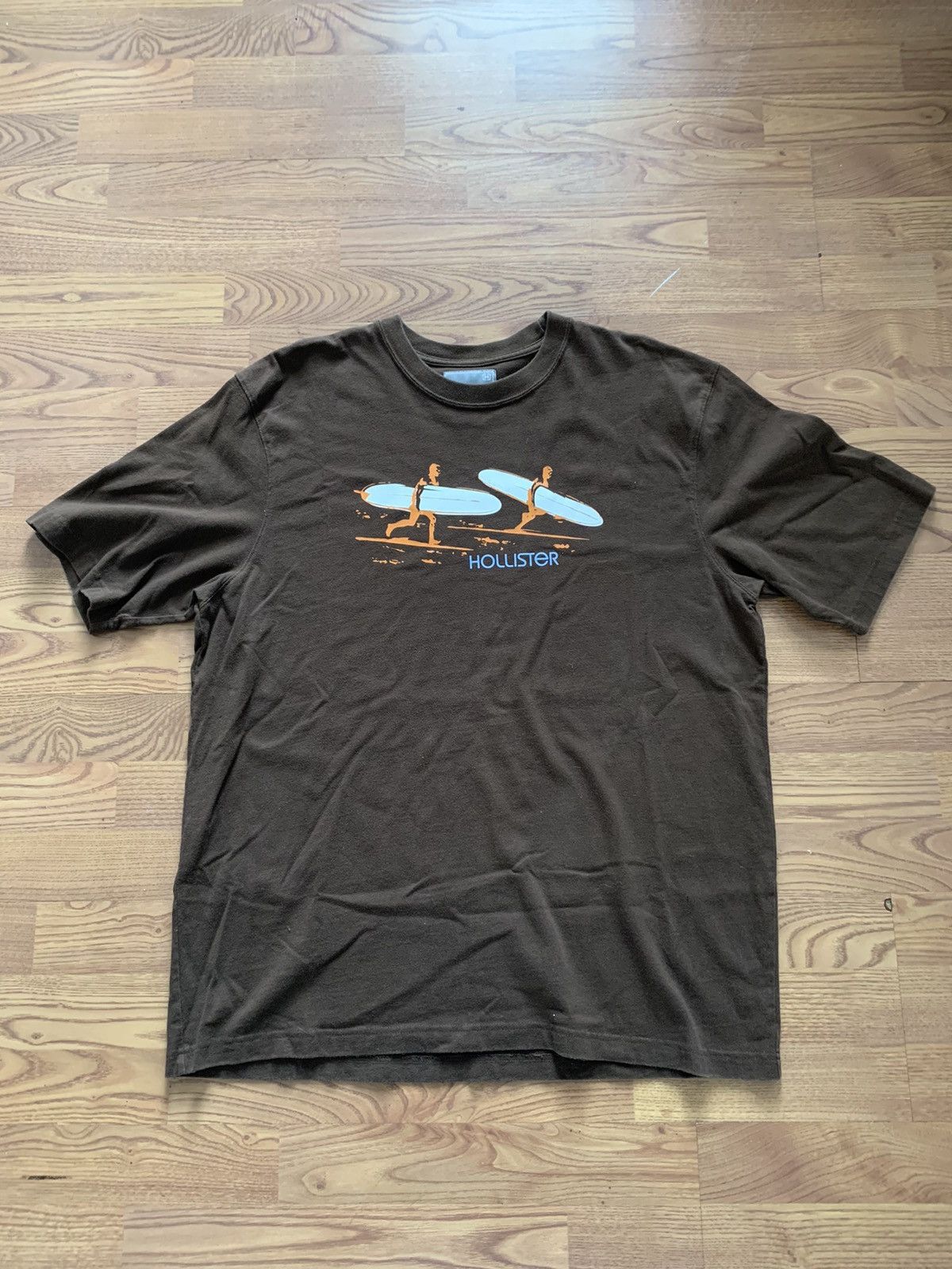 Vintage Vintage early 2000s hollister tee | Grailed