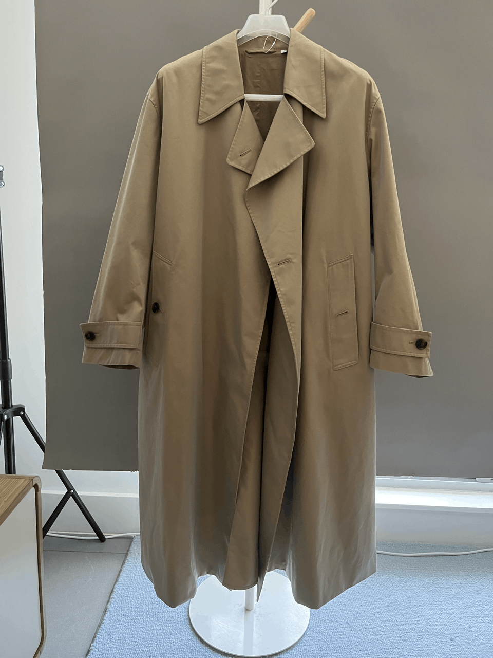 Uniqlo Uniqlo U '21 Oversized trench coat in Khaki | Grailed
