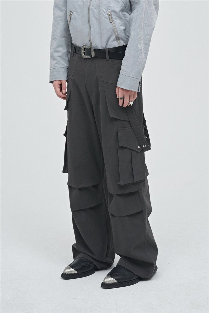 Vintage utility multi pocket tactical pleated flare cargo pants | Grailed