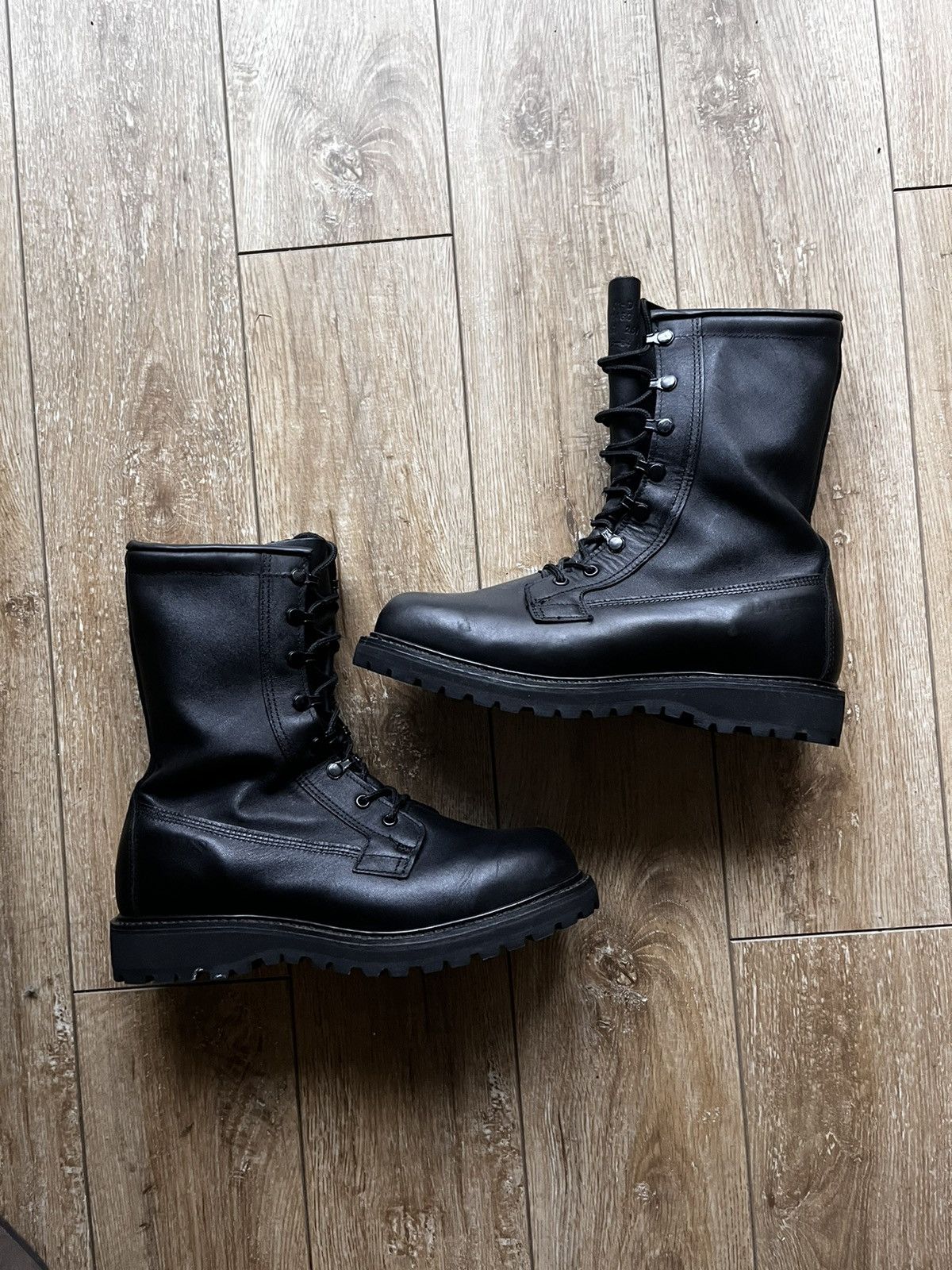 Vintage BRAND NEW Vibram Combat boot | Grailed