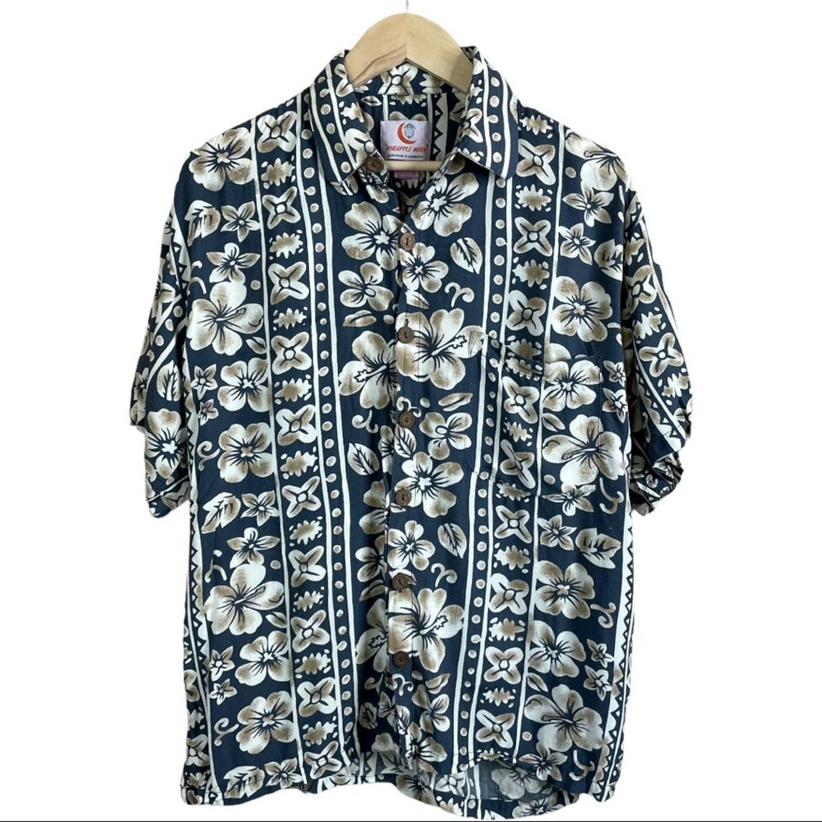 Other Pineapple Moon Aloha Hawaiian Button | Grailed