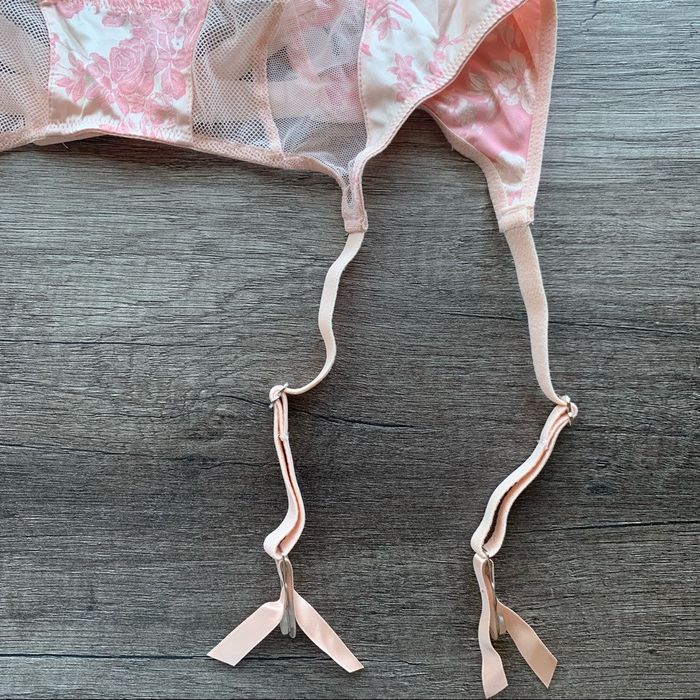 Victoria's Secret Victoria’s Secret Dream Angels Lace Satin Garter Belt ...