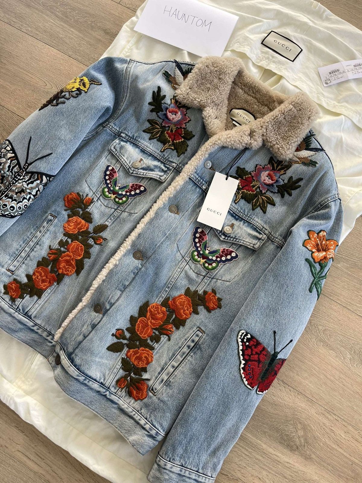 Gucci Gucci Shearling Tiger Embroidered Denim Jacket | Grailed